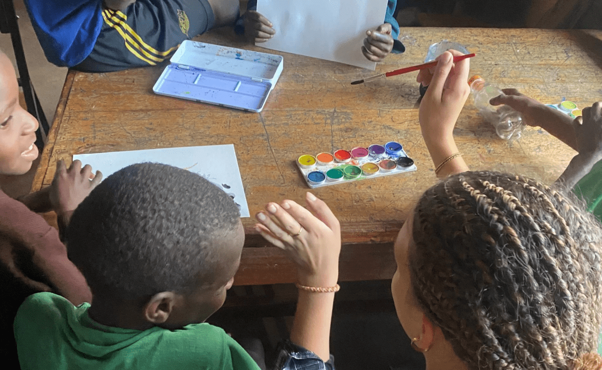 Art Workshop for Deaf Children in Tanzania | Royal Talens Foundation