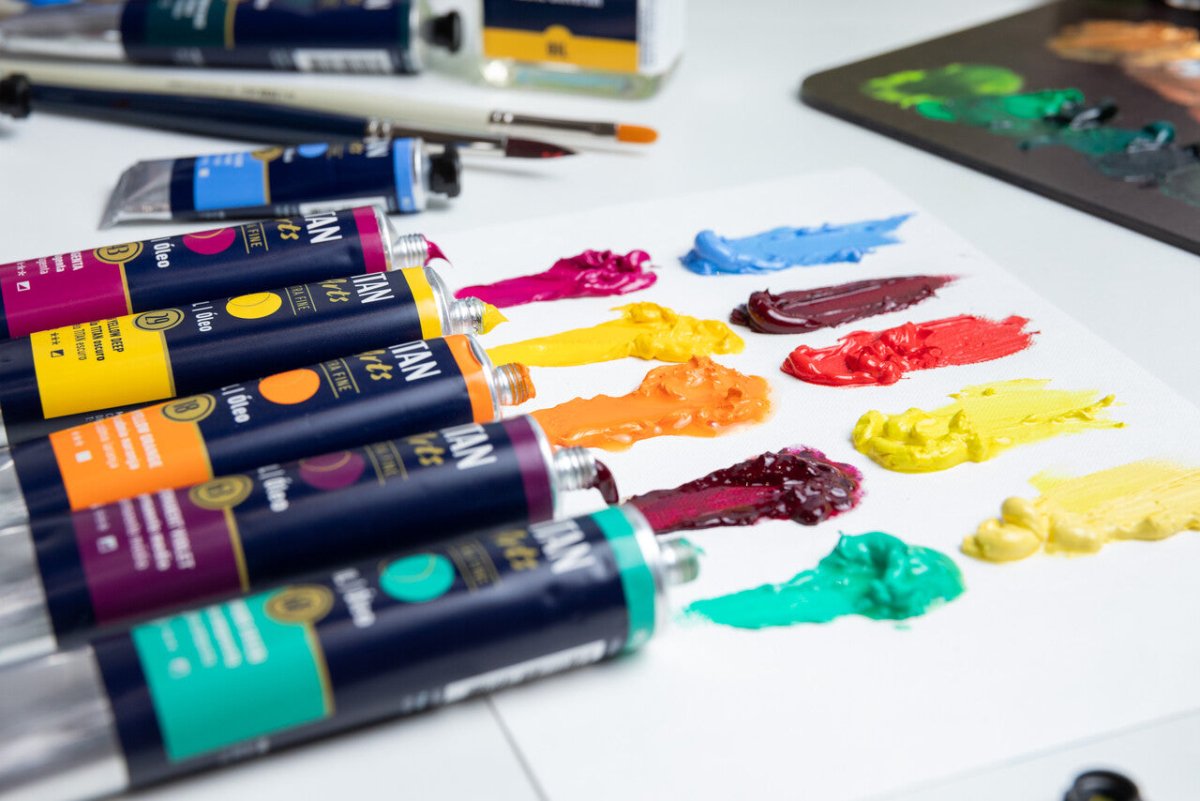 TITAN Arts Acrylic Colour Study | Official website | Royal Talens